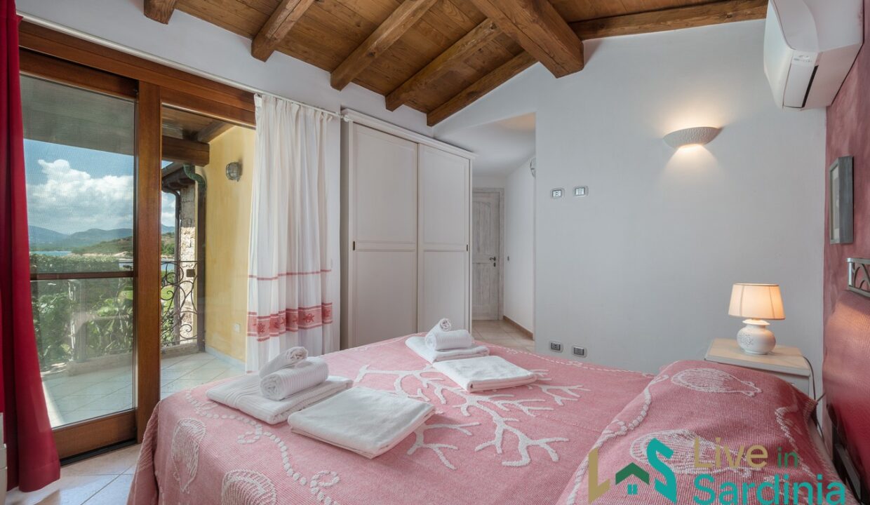 Beachfront Villa For Sale Olbia ref. Marisol - Live Sardinia