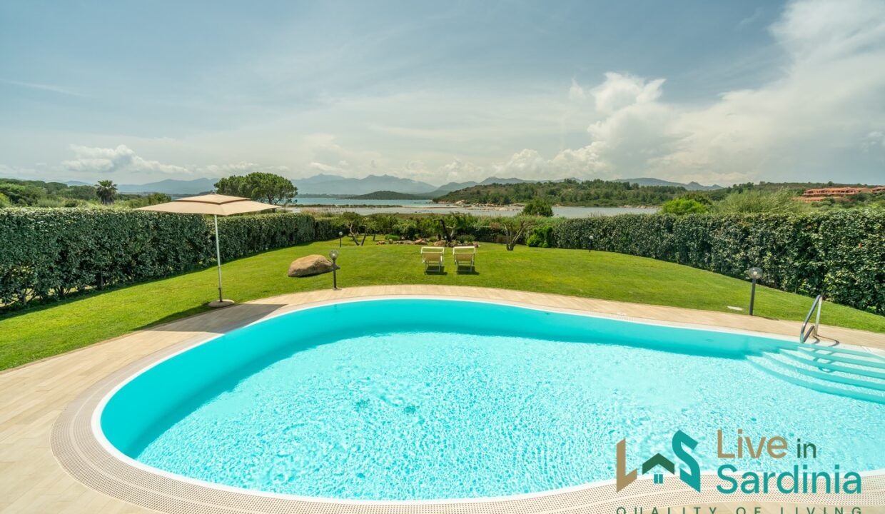 Beachfront Villa For Sale Olbia ref. Marisol - Live Sardinia